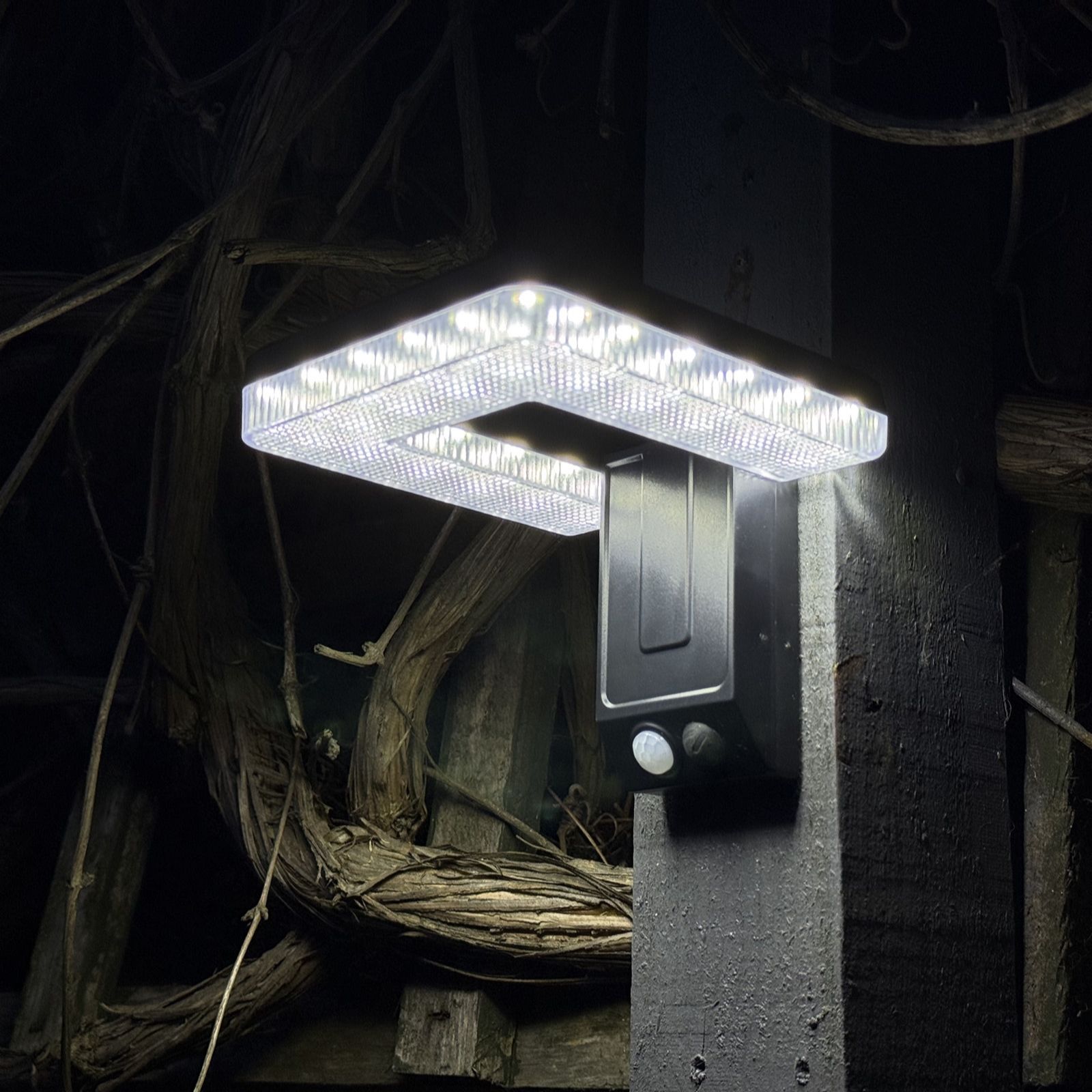 SFIXX Pack of 2 PIR Solar Wall Light / Foldable - QVC UK