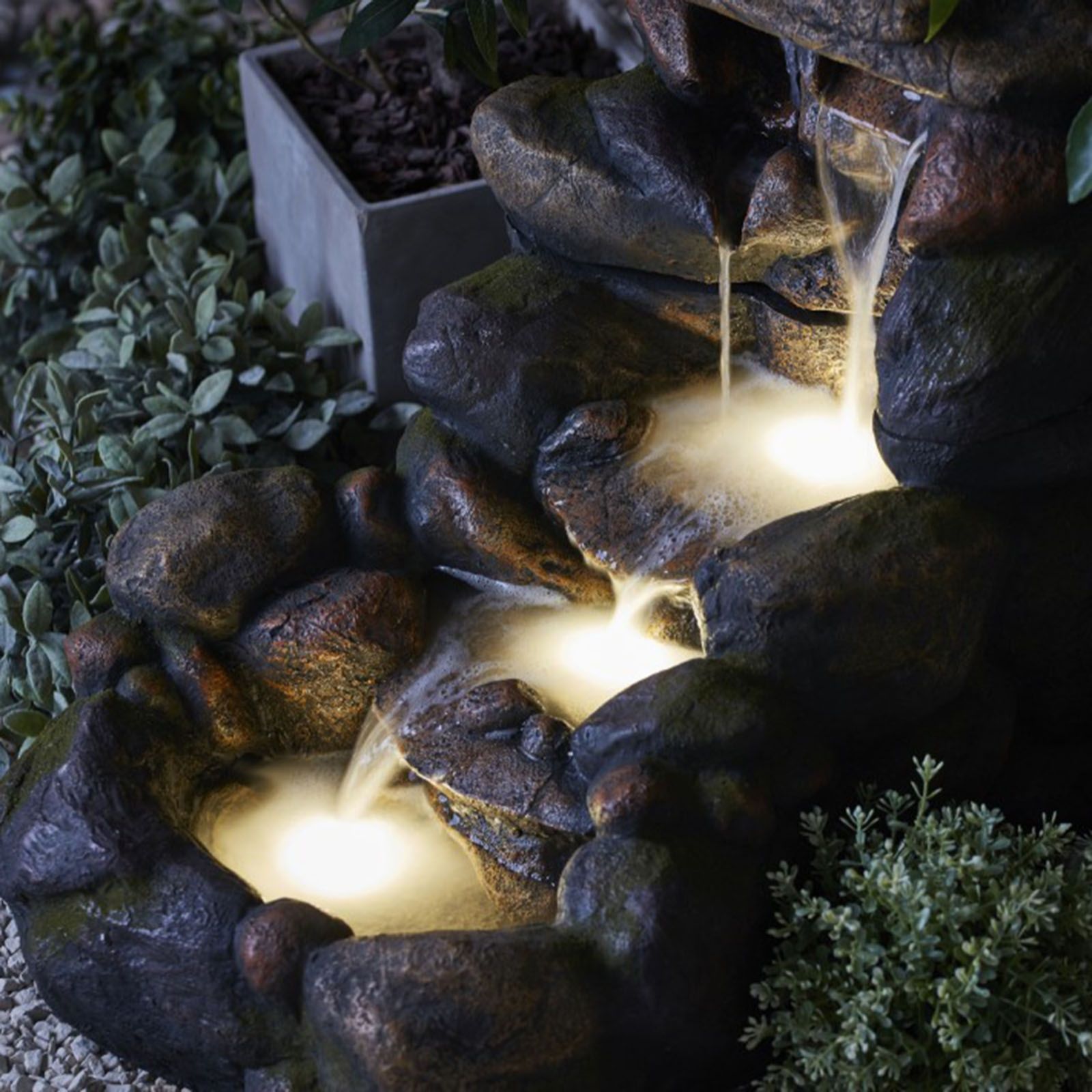 Thompson & Morgan Tall Tumbling Rock Wall Water Feature - QVC UK