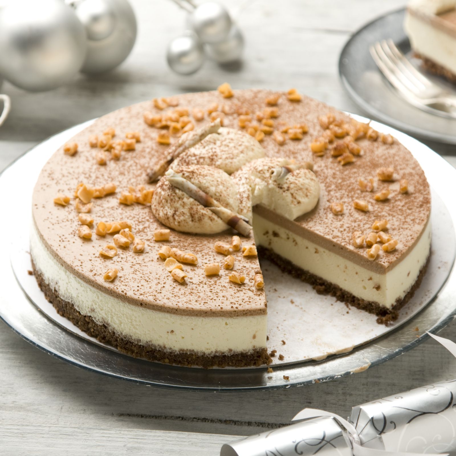 British Village Foods 1x 1.7kg Irish Cream Cheesecake - QVC UK