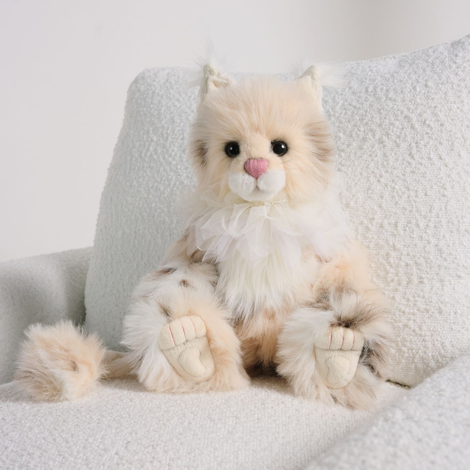 Charlie Bears CB Exclusives Feleena 15" Plush Bear - QVC UK